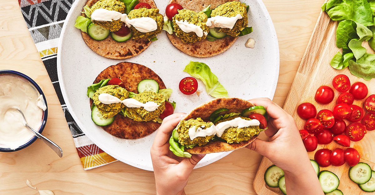 Falafels et sauce au yogourt | Cuisinons en Famille
